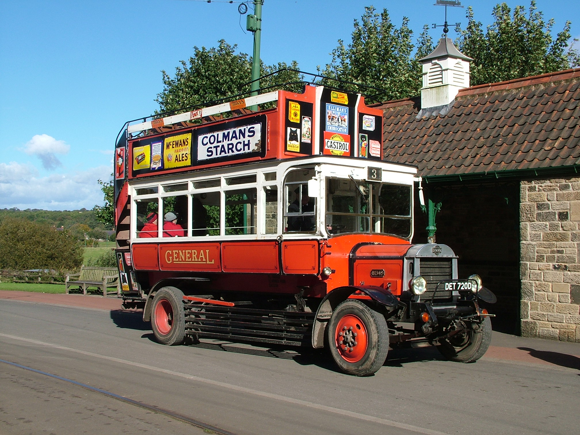 B-Type Bus breaks cover and basks in sunshine… – Beamish Transport Online